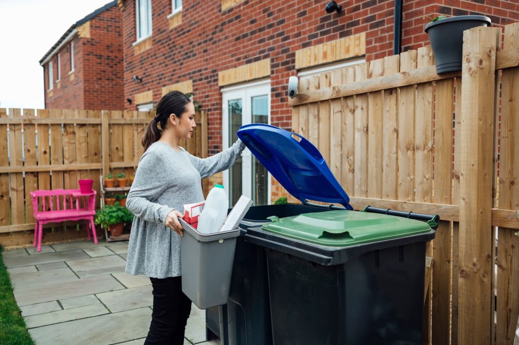 Tips To Consider When You Are Choosing Skip Bin Hire Services For Cleaning